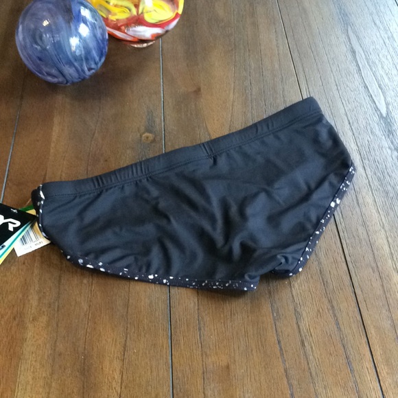 TYR | Swim | Tyr Moonstone Beach Binded Bottom | Poshmark